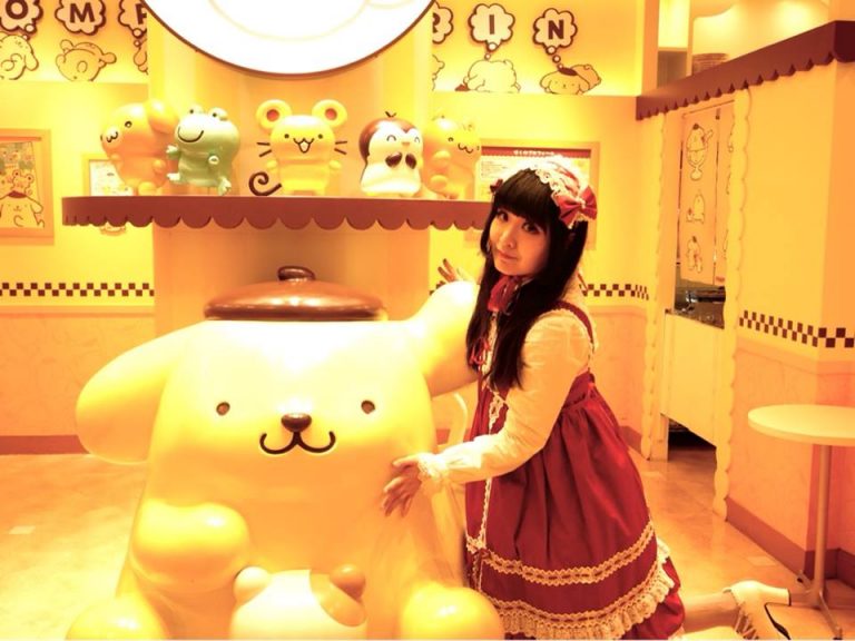Cute Sanrio Character cafe in Harajuku,Tokyo! | Harajuku Kawaii Tour ...