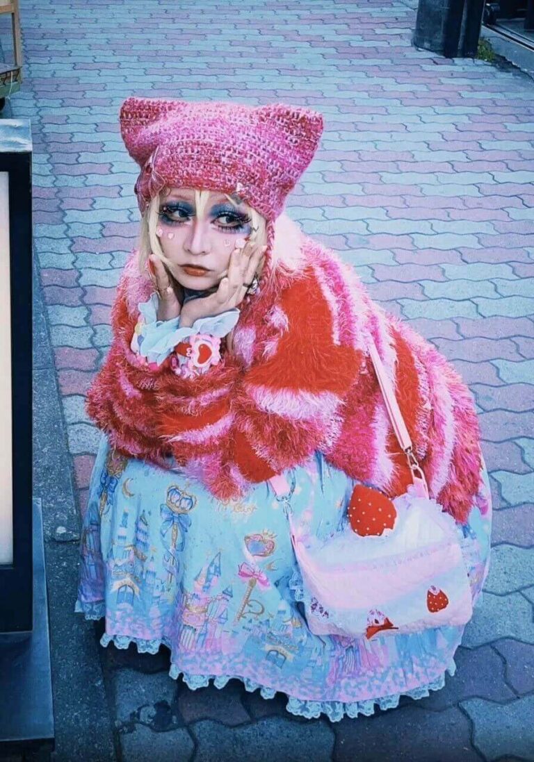 Enjoy harajuku dress to impress | Harajuku Kawaii Tour® jfashion guides ...